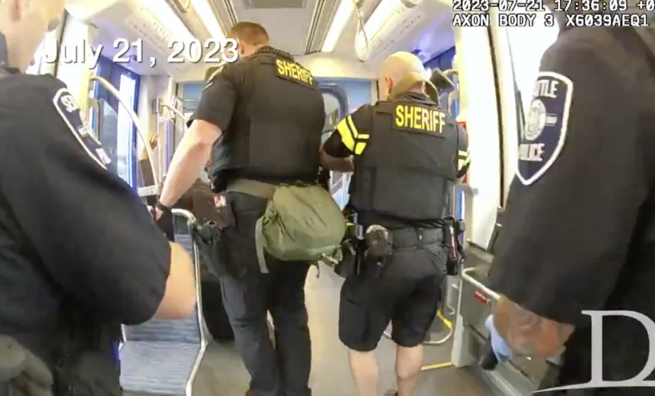 Body Cam: Light Rail Stabber Arrested on Train by Seattle Police | Fix ...